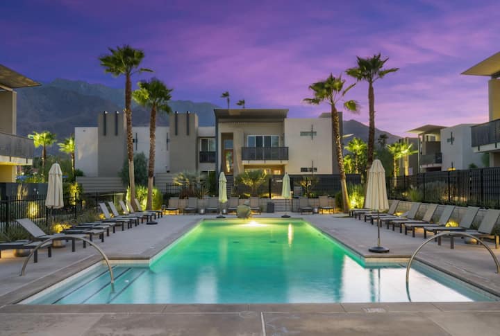Modern & Spacious Palm Springs Oasis 64@theriv - Palm Springs