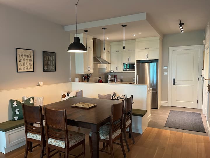 Dans La Montagne - Condo Avec Vue - Bromont