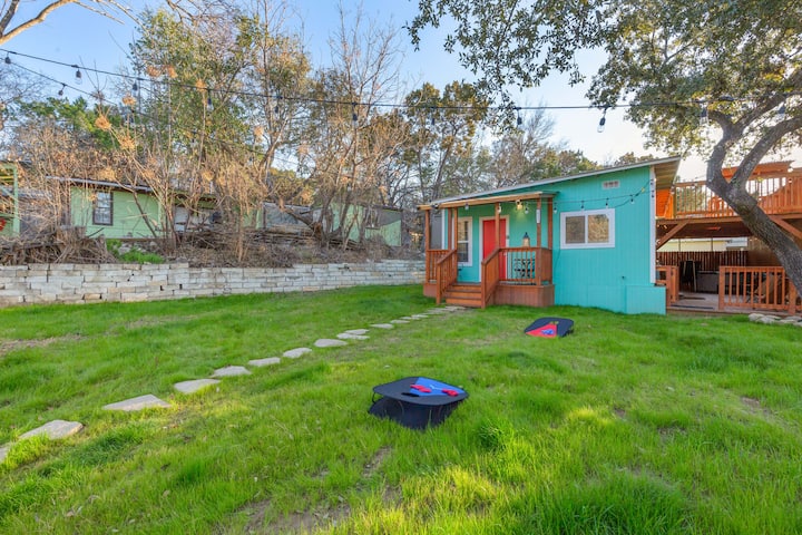 Brand New Cabin With Hot Tub! - Lakeway, TX