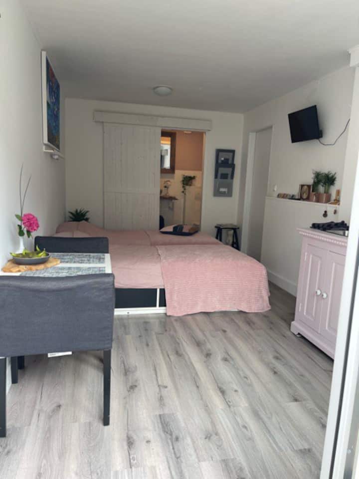 Zelfstandige Kamer, Badkamer, Eigen Parkeerplaats - Harderwijk