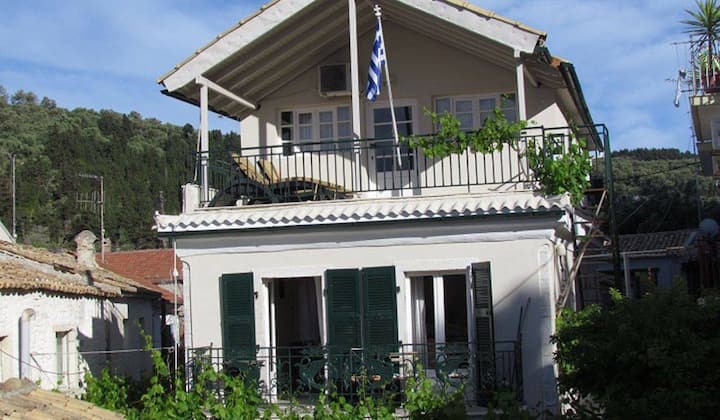 Pano Studio - Paxi