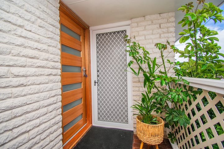 Gairdner Cottage — Something A Little Different - Albany