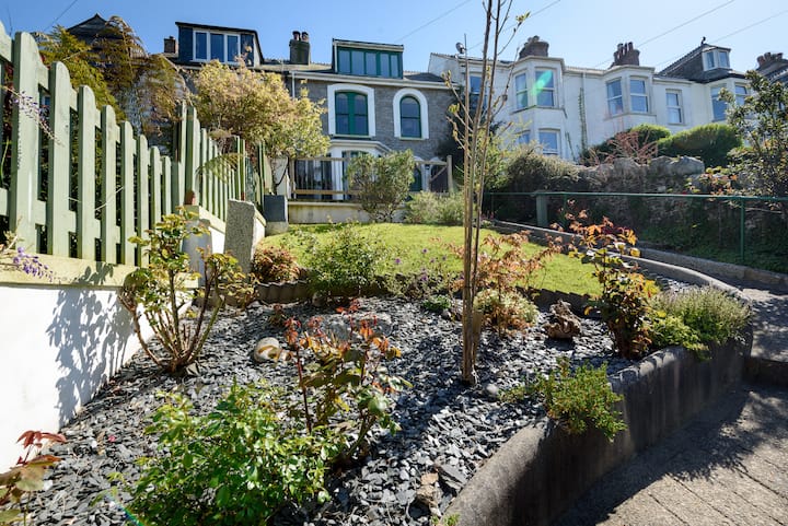 Beech House - Beautiful House In Looe With Parking - Looe
