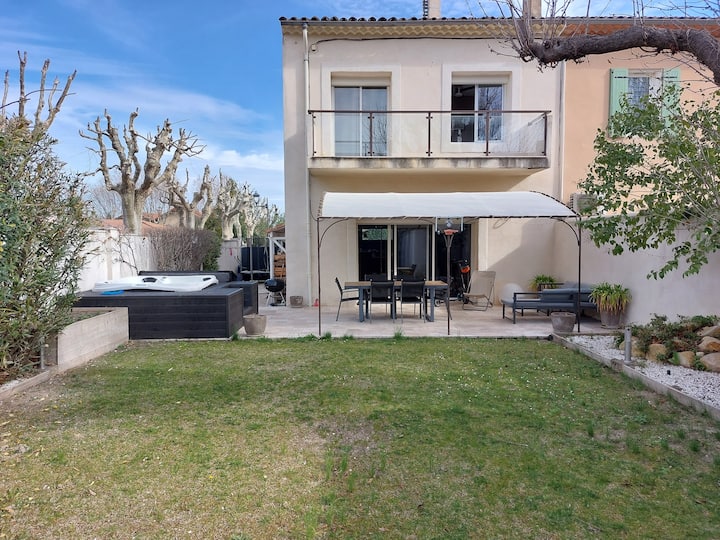 Maison Sympa Au Calme! - ibis Styles Pertuis Portes du Luberon