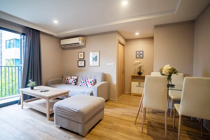 2bed Apartment/surasakbts Sathorn /Free Pool - Bangkok