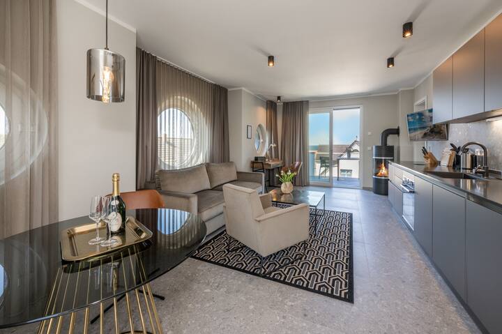 Penthouse With Fireplace, Balcony, Sea View - Lubmin