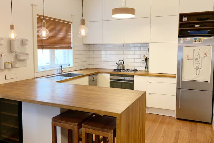 Beachside Love Shack Bronte - Coogee