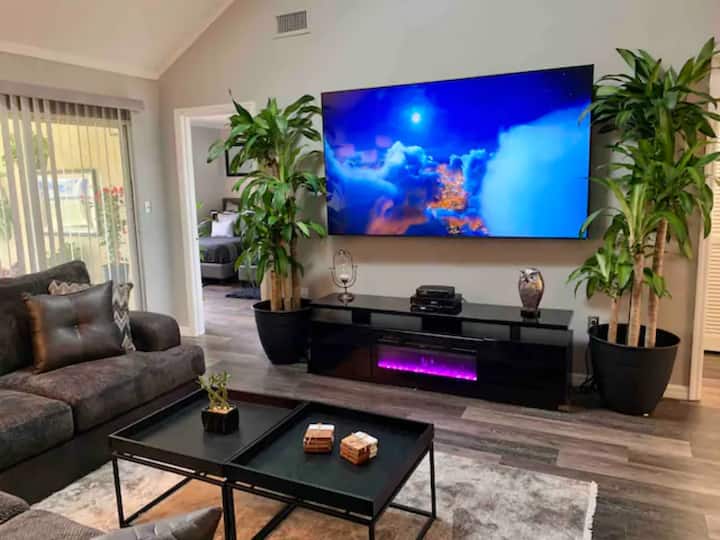 3 Bed 3 Bath Quiet Lakeside Condo - Apopka, FL