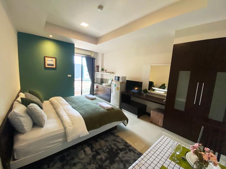 R202 | Convenient Area | Mrt | Central Ratchada - Bangkok