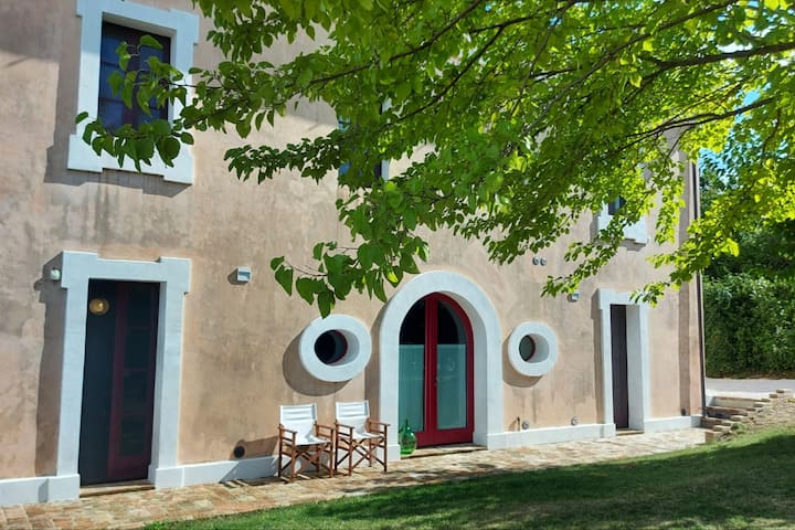 Appartamento In Villa Con Piscina Al Pt Per 6 Pp - Jesi