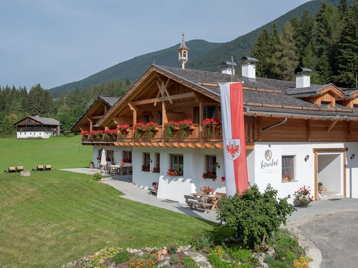 Ferienwohnung Blumenwiese Urlaub Am Bauernhof - Villabassa
