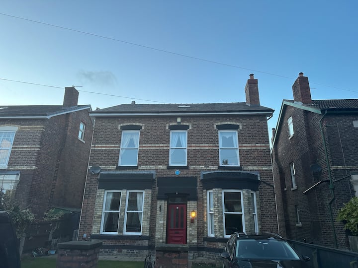 Eurovision Hang Out - Double Bedroom For Rent - Formby