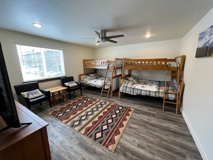 New Construction- Loft Condo Near Bozeman/big Sky - Four Corners, MT