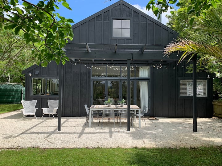 The Barn - マタカナ