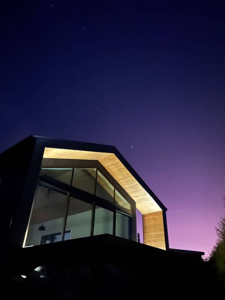 Black Diamond Modern Chalet - Mount Ruapehu