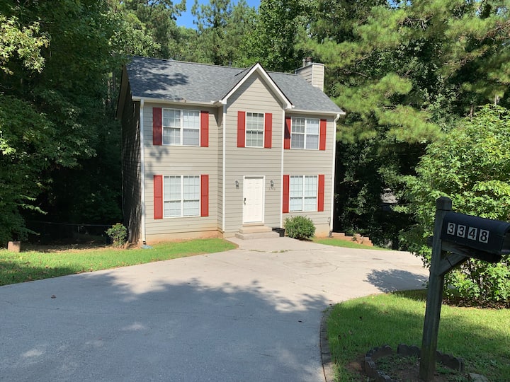 Owens Brook - Cheerful - 3 Bedroom Entire Home - Acworth, GA
