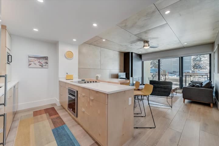 Remodeled* 2 Bd Steps From Pcmr - Park City, UT