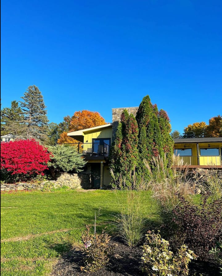 The Reclaimed Motel, Hudson Valley - Three Farmers - Tivoli, NY