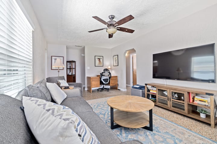 Central Tampa 2 Miles To Stadium/ 4 Mi To Downtown - Tampa, FL