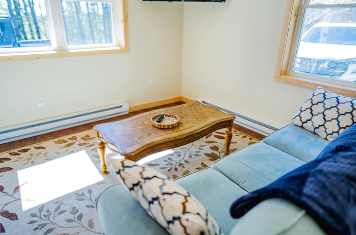 Alpine Escapes - North Cabin
