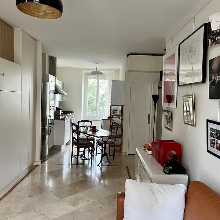 Logement De Standing Au Pied Du Métro Et Tramway - Lyon
