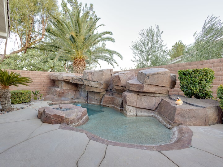 50% Off - Lux Home In Summerlin - Spring Mountain Ranch State Park, Blue Diamond