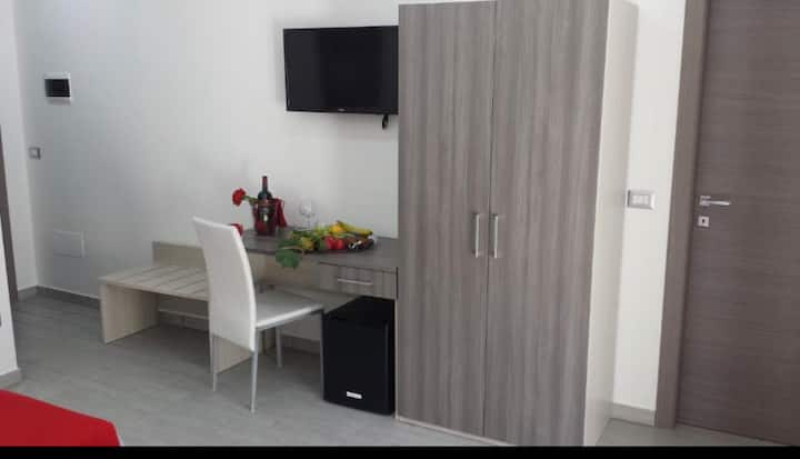 Stanza Blu Con Balconcino - Brindisi