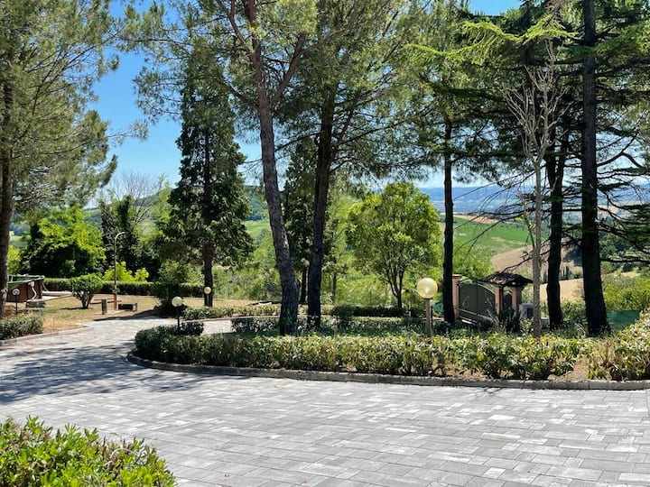 Appartamento In Villa Con Piscina Condivisa - Pesaro