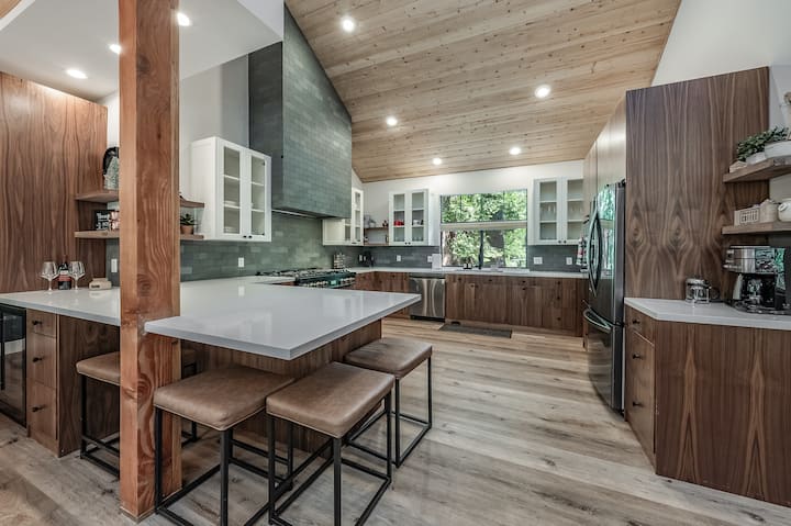 Modern Remodeled Spacious Cabin With A/c - Shaver Lake, CA