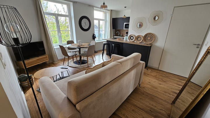 Arras Hypercentre • Parking Privé • Calme - Arras