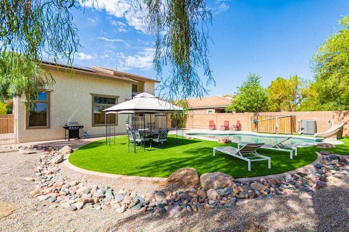 Wifi/pool/slide/gazibo/huge Backyard - Casa Grande