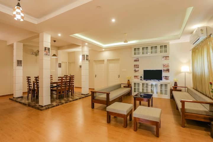 Entire First Floor 4 Bedded - Kochi, India