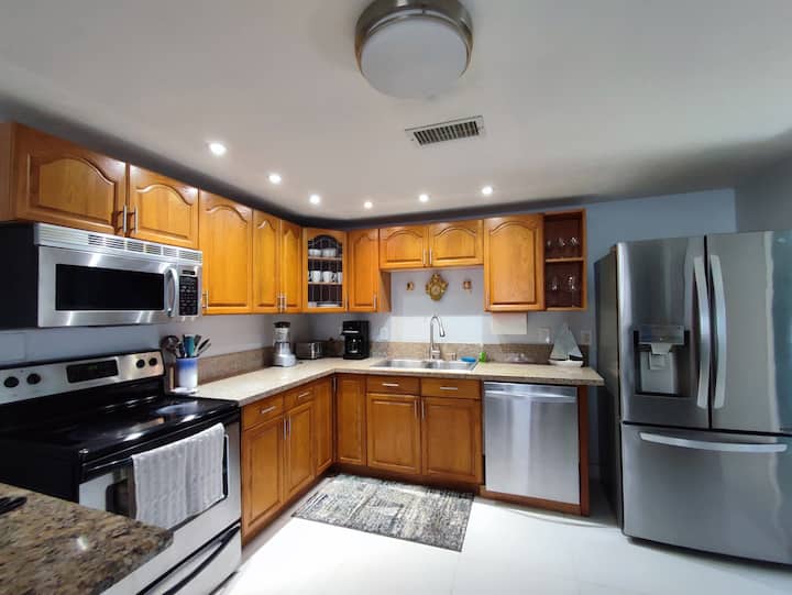 Comfortable 3beds/1 Bath Home - Stuart, FL