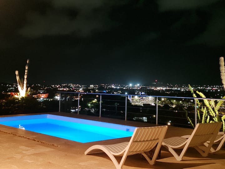 Villa Phoenix View - Curaçao
