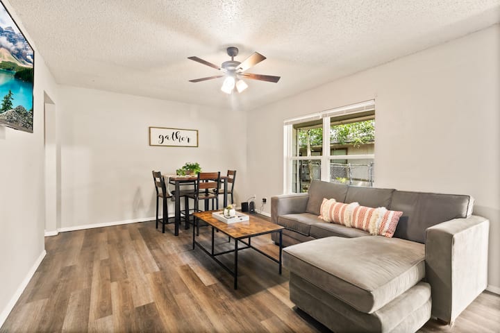 2bed/1bath * Full Kitchen * W/d * <1mile To At&t - Bedford, TX