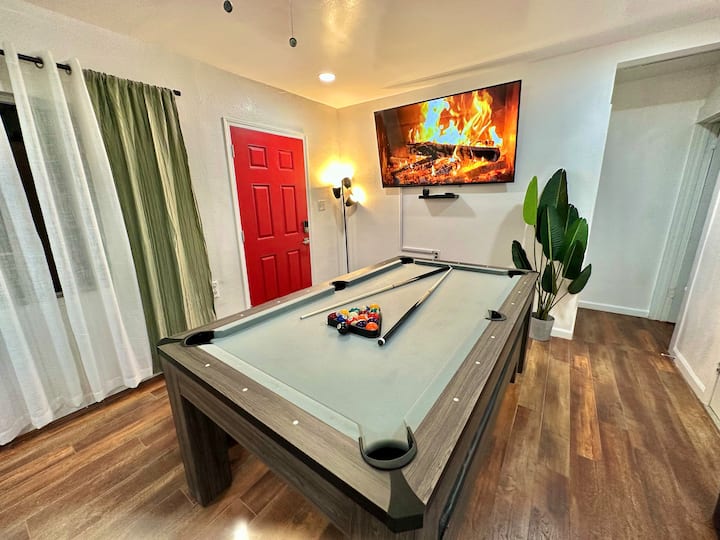 Cozy 2br 2bth Home *King Bed*free Parking* - South Gate, CA