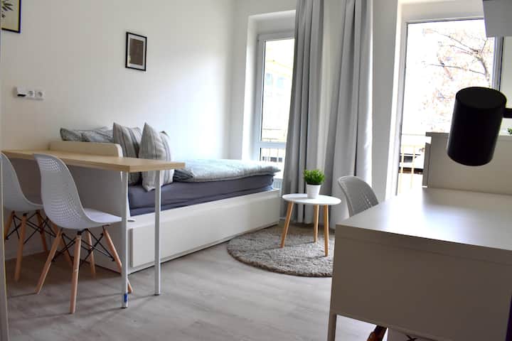 Seifert Residence - Digital Nomad's Sanctuary - Praga