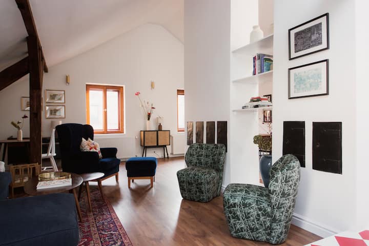 A New Guesthouse - Colourful & Cosy - Vienne