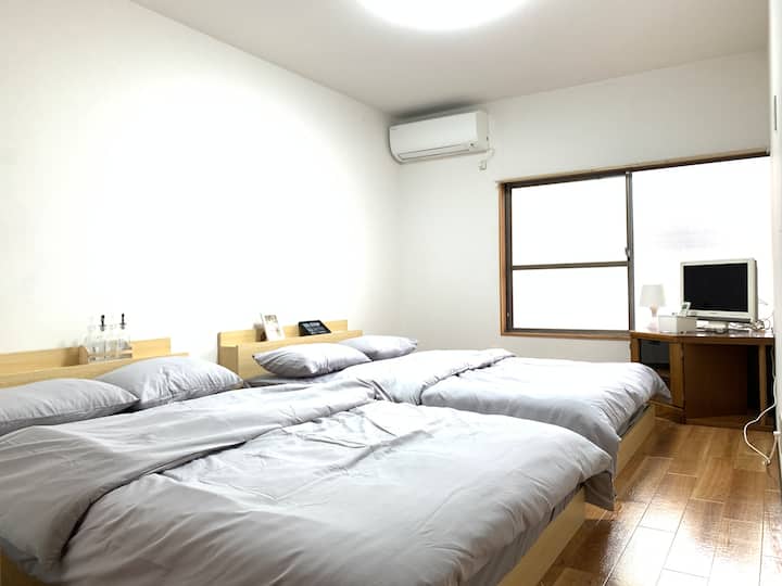 Whole House For Rent! 2 Min Walk From The Station - Osaka