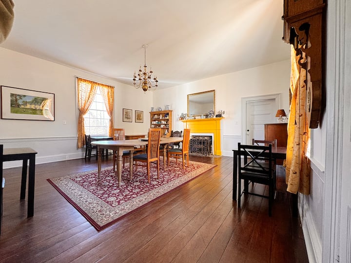 Miss Agnes Suite - Clarksville, VA