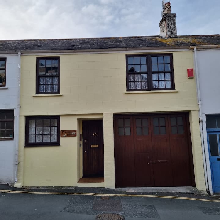 Primrose Cottage. Ideal For 2-4 Guests. Cosy For 6 - Plymouth