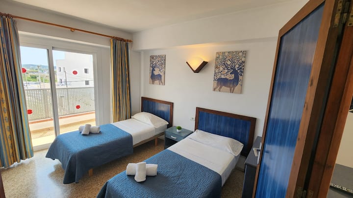 Lemirageibiza .Com - Spacious 1 Br W/kitchen -3pax - Sant Antoni de Portmany
