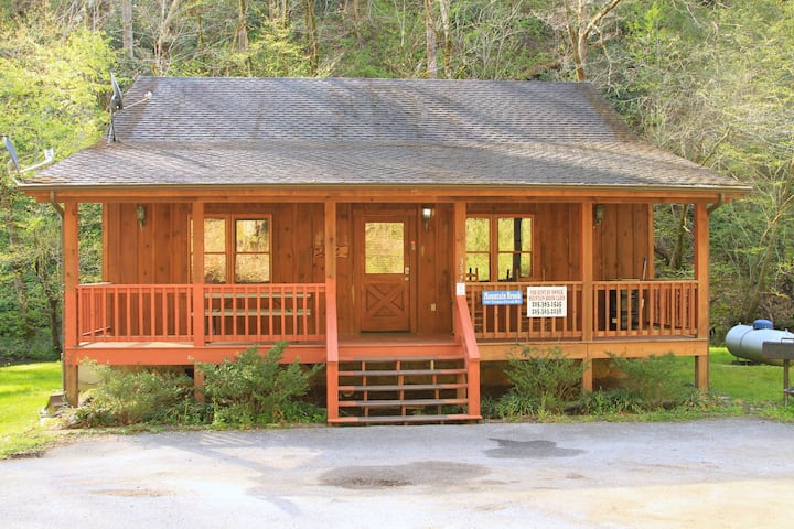 Best Location In The Smokies! - Pigeon Forge, TN