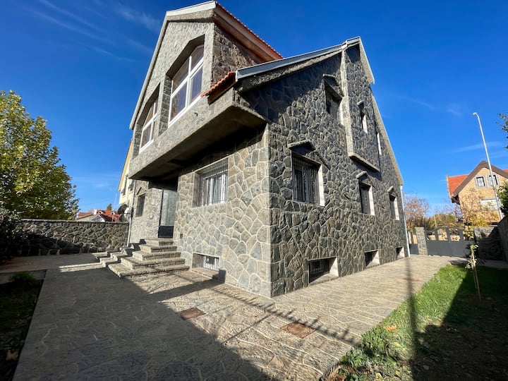 Magnifique Villa - 5 Chambres - Ifrane - Ifrane