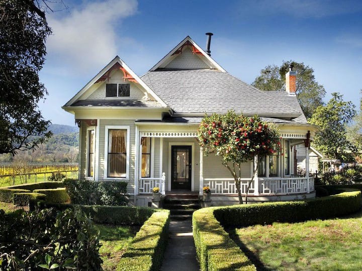 Wine Country Living - Geyserville, CA