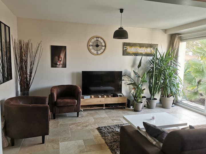 Maison Jardin Terrasse Idéalement Située - La Rochelle