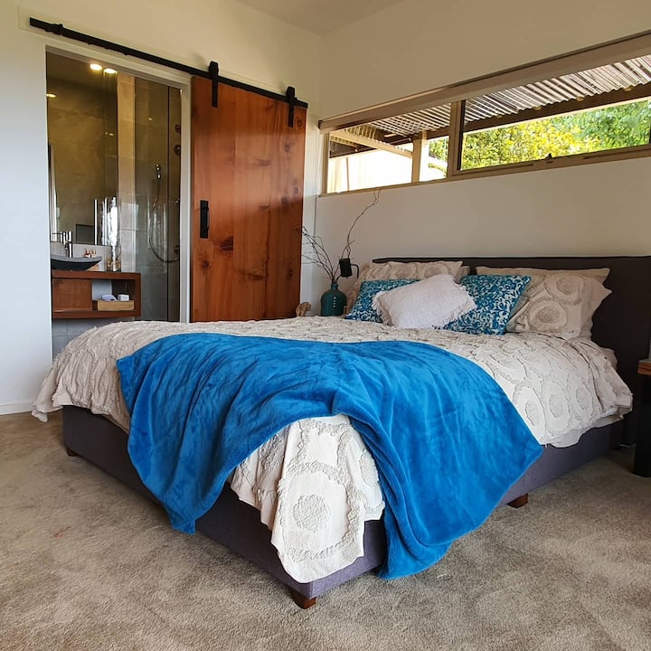 Stonehaven Views Luxury 1 Brm Getaway In The Hills - Dandenong Ranges