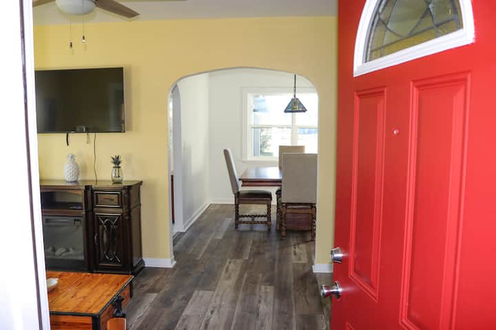 Delightful Deland - Clean - Everything Is New - DeLand, FL