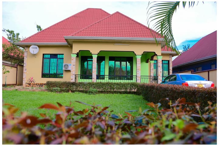 Maison De Passe à Kinanira Iii - Burundi