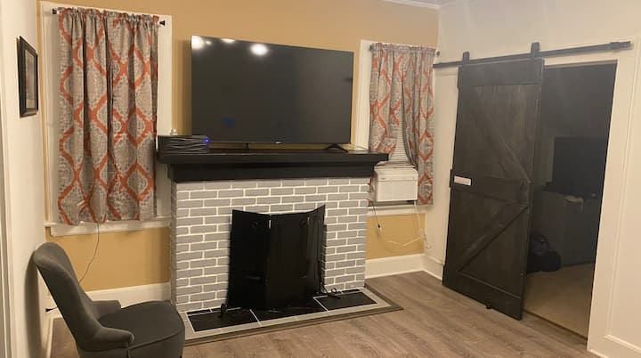 Modern, Spacious, 2 Beds, 1 Bath - Bloomfield, NJ